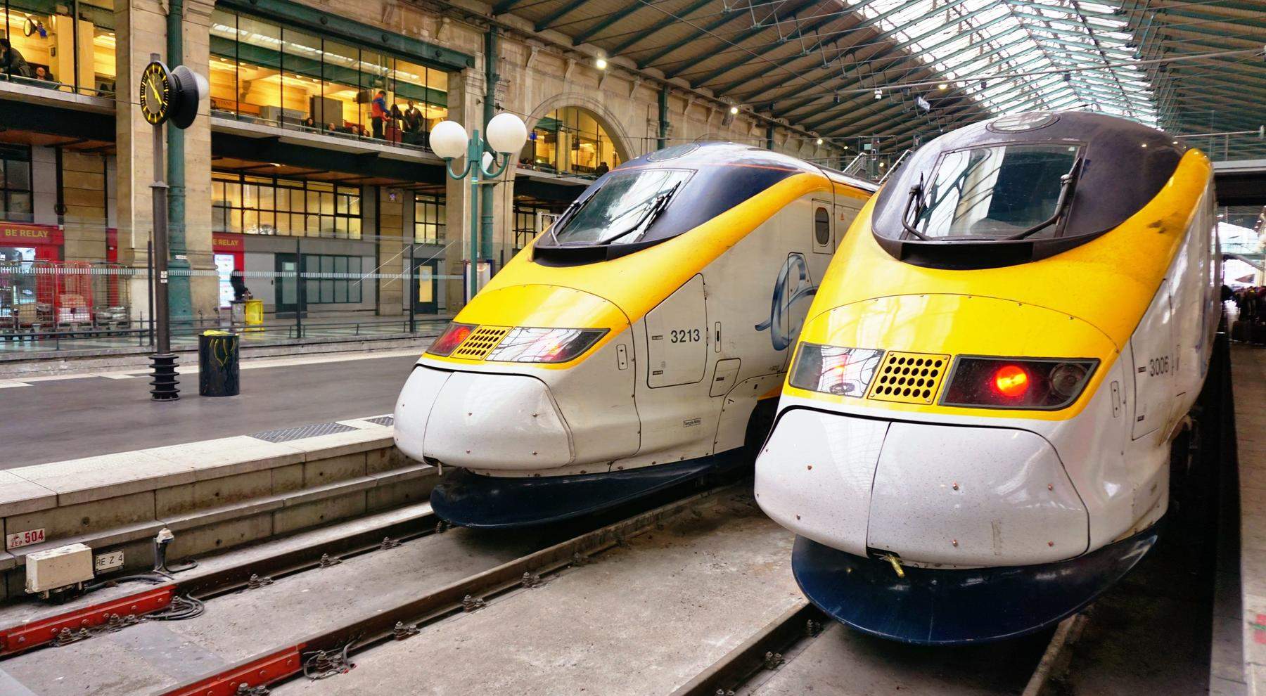 An Easy Guide to Crossing Paris - Signature Prestige